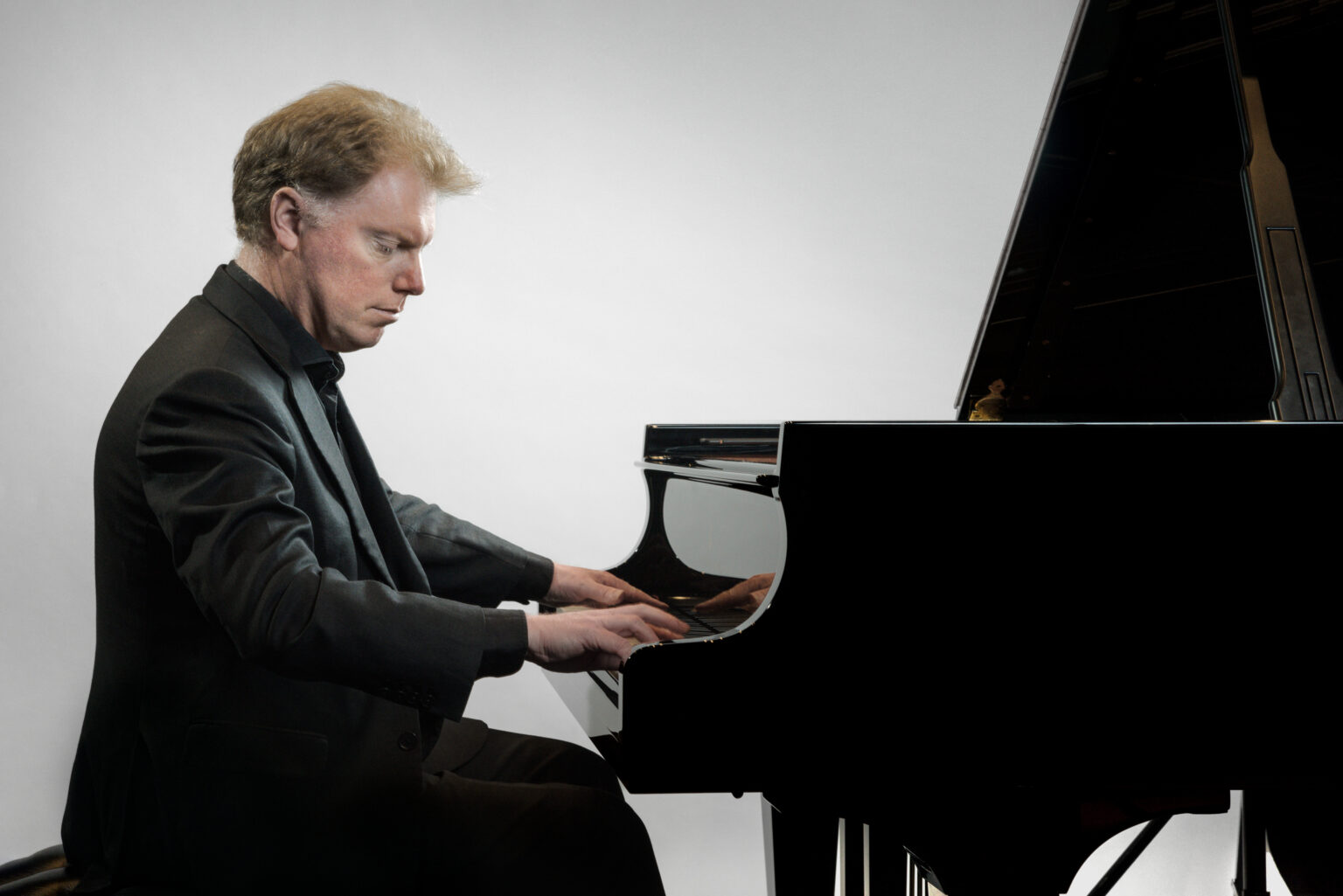 VIENNESE MASTERWORKS: BRAHMS & MORE FOR SOLO PIANO - Music in the Round